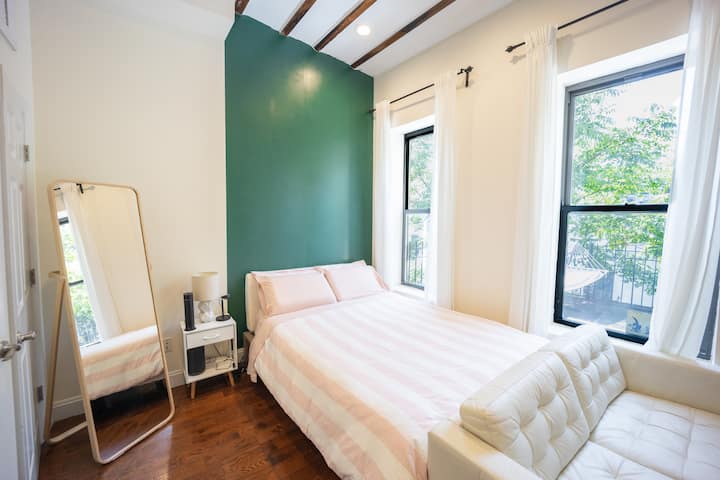 Harlem Vacation Rentals & Homes - Manhattan, New York, NY | Airbnb