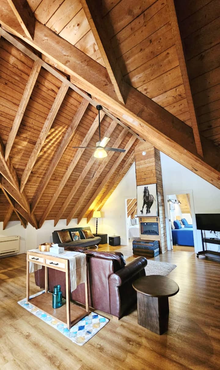 The Carriage House Loft (On Montague) - St. Andrews