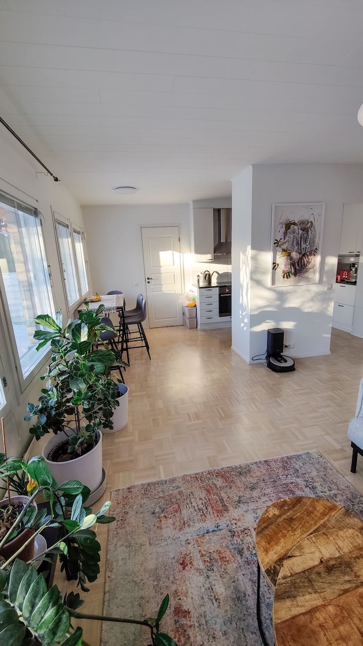 Cozy House With Private Sauna - Vantaa