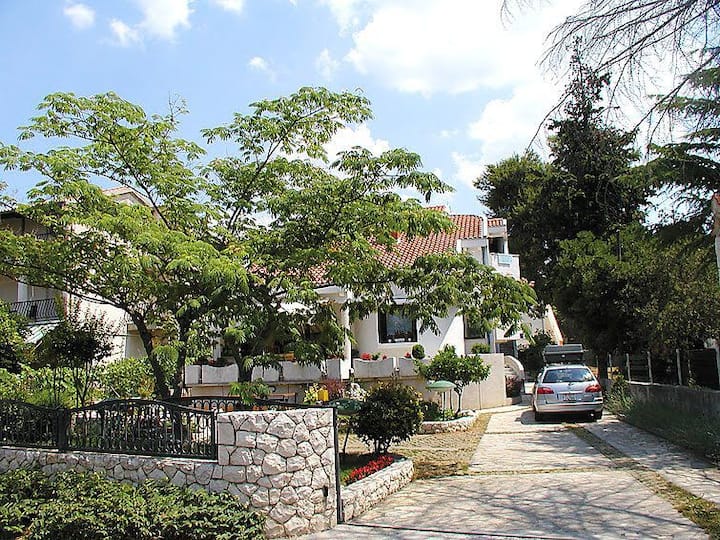 Fila 1 (Apartment With Terrace On Ground Floor) - Zadar