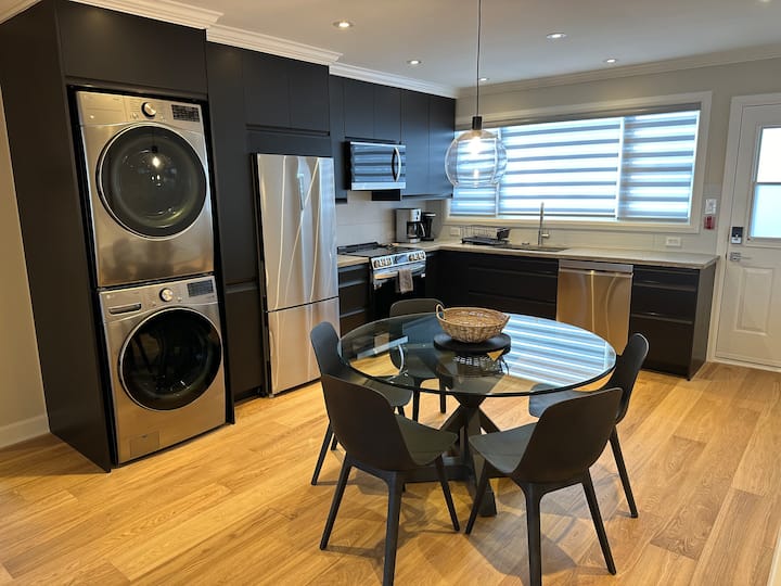 High End Entirely Equipped Apartment - Hawkesbury