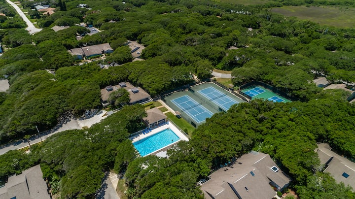 Sea Woods Villa April Availability! - New Smyrna Beach, FL