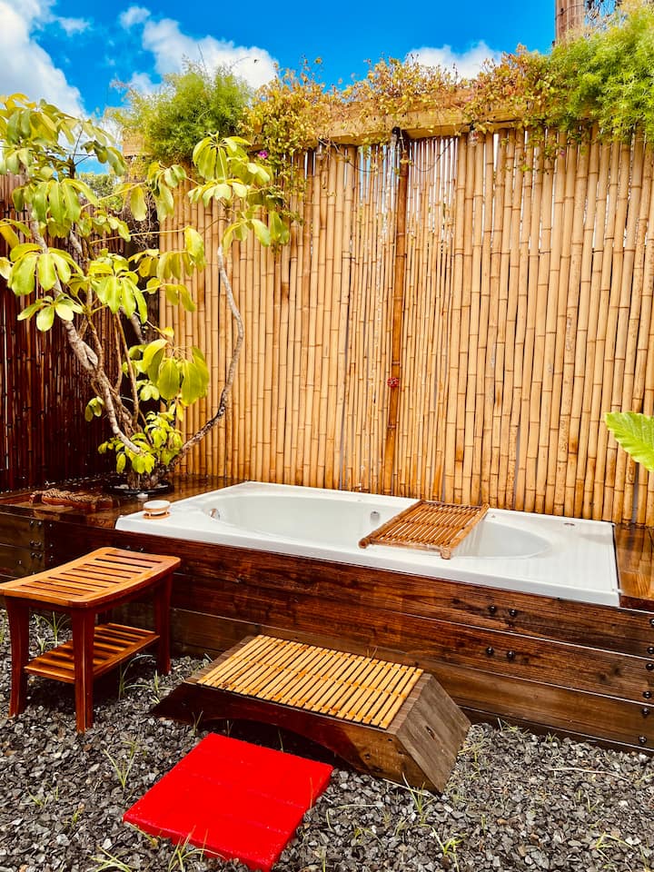 Hidden Paradise W/hottub >Near Airport & Beaches< - San Juan