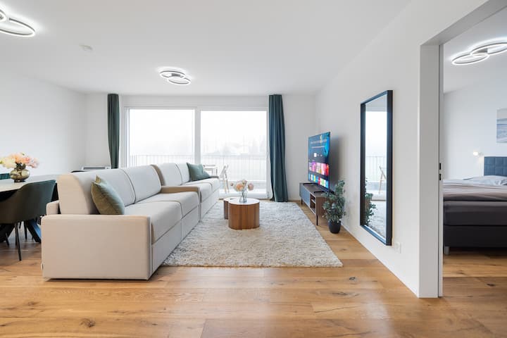 Premium | Modern | Park | Wash | Cook | 15' City - Lucerne