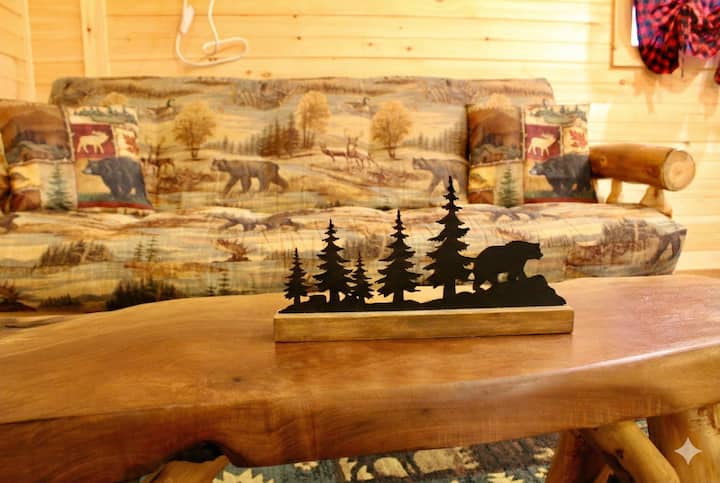 King Studio W/ Jacuzzi | Walkable, Lively Location - Lake George, NY
