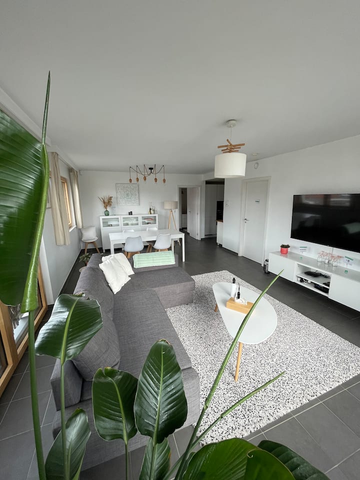 Pinetree Apt. - Lumineux, Terrasse & Proche Otan - Evere