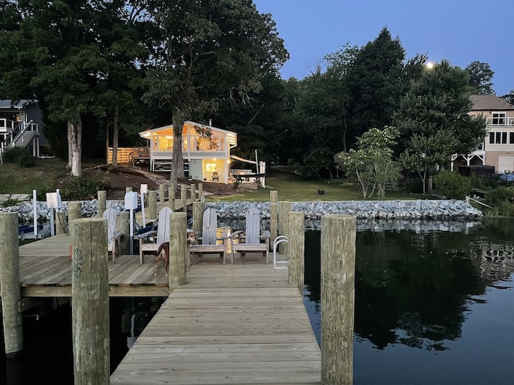 The Boathouse - Lusby, MD