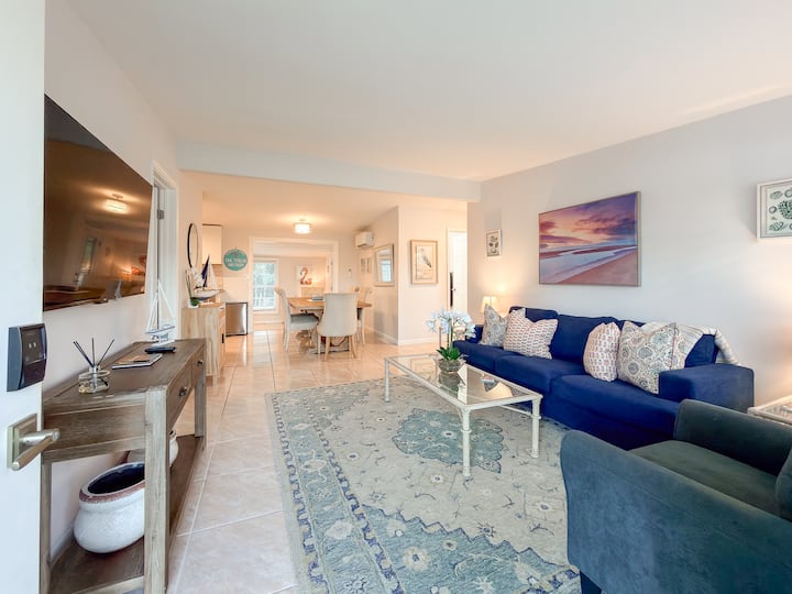 Heated Florida Pool Home - Flamingo Times - Naples, FL