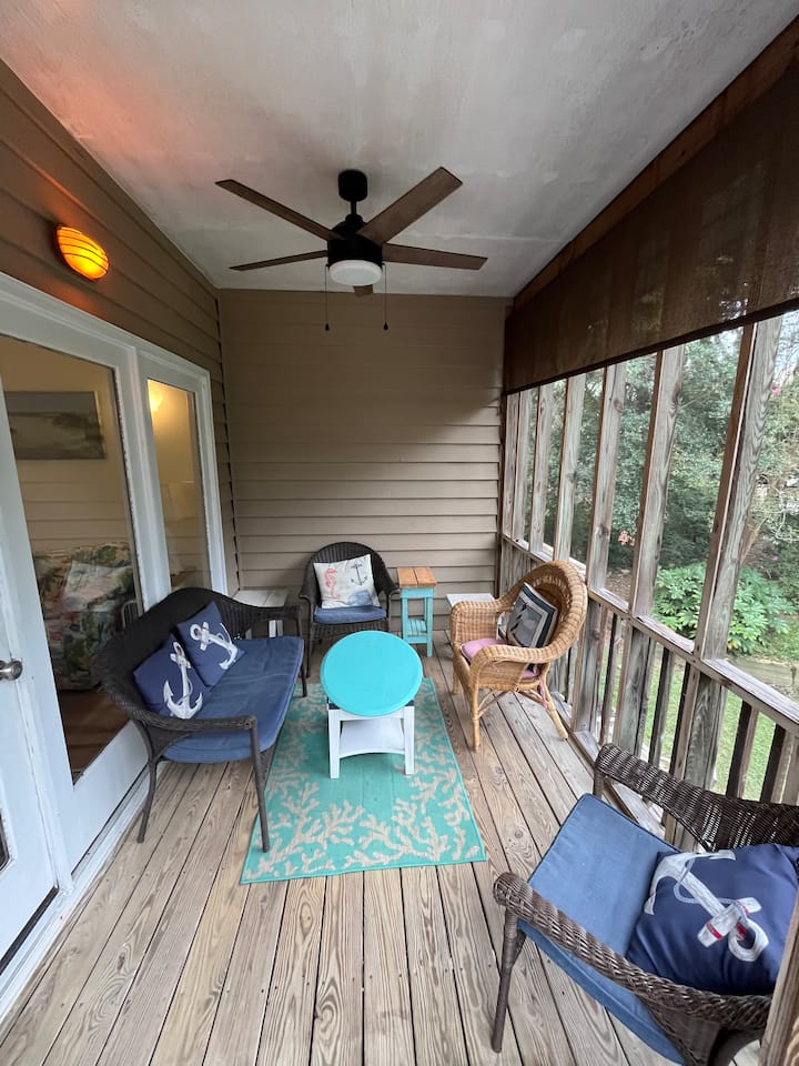 Coastal Canopy, Quiet, Beachside, Near Town,evlvl2 - 에메랄드 이슬