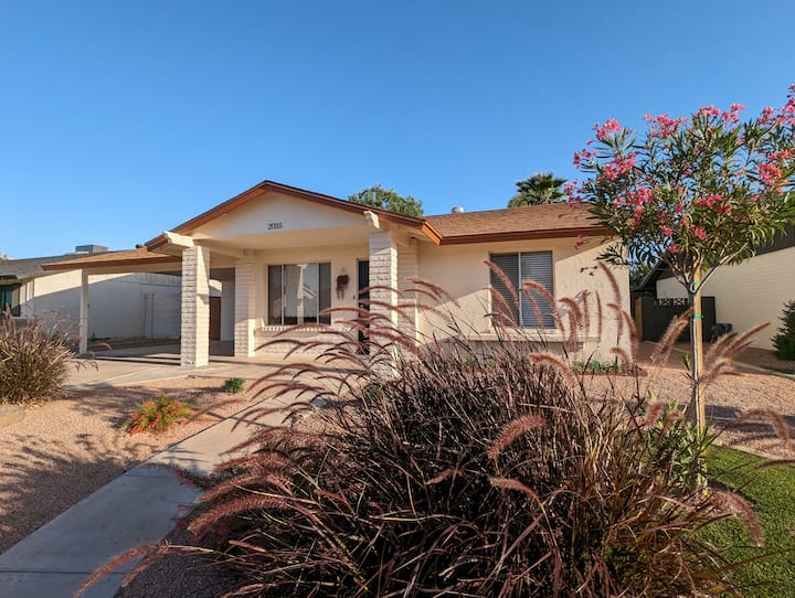 Urban Hq | Work Near, Play Nearer, Sleep Easy! - Tempe, AZ