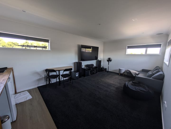 Modern Private Self Contained Unit Near Redwoods - Rotorua