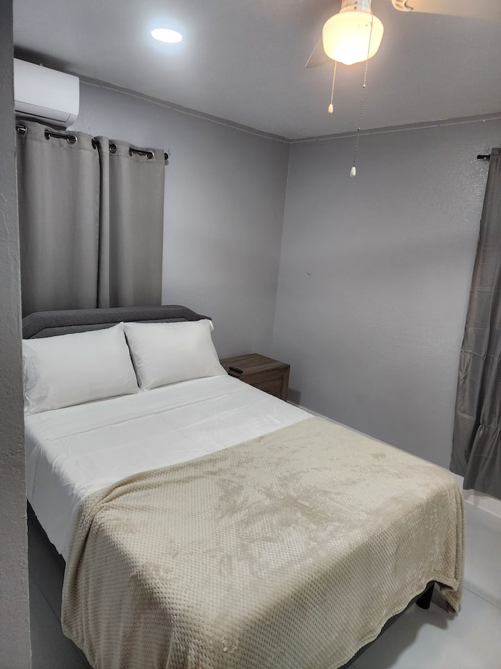 El Encanto - リバービュー, FL