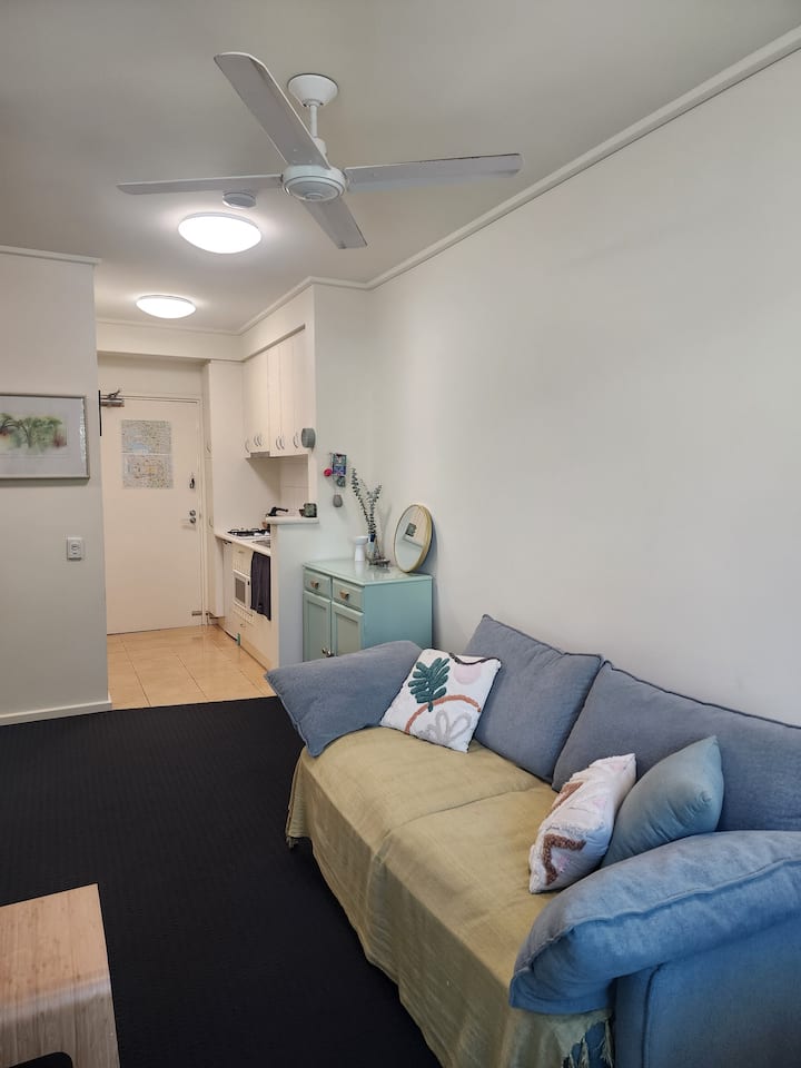 Lygon St-entire Apartment. Tramstop Downstairs - Melbourne