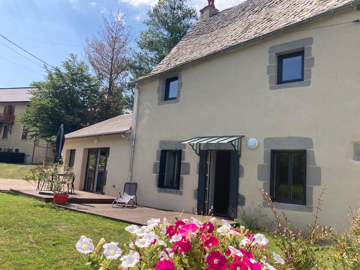 La Maison D’iris à Murol -Sancy-auvergne - Murol