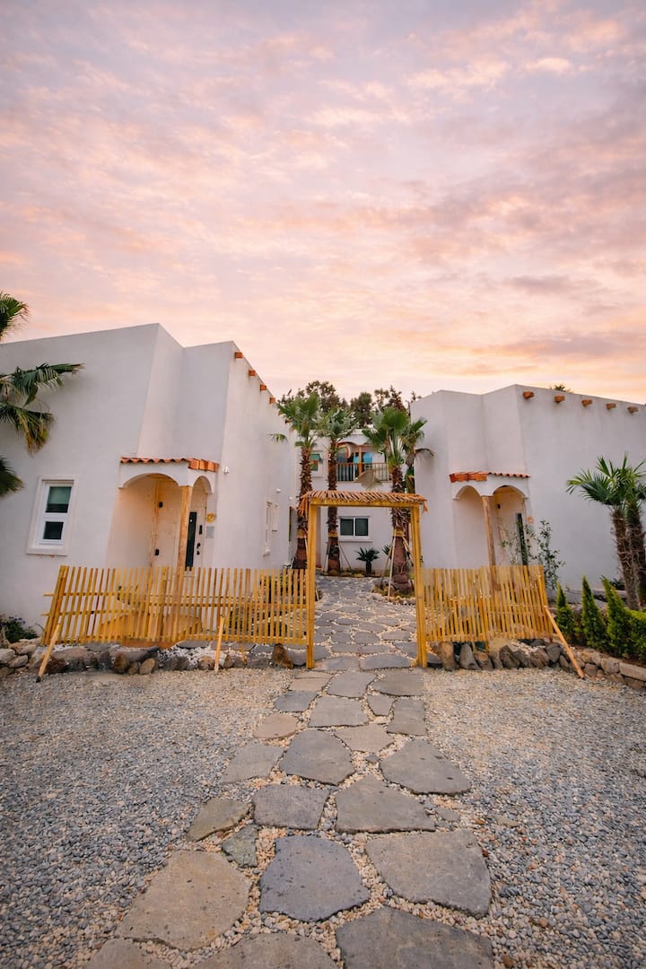 귤밭 옆 가족독채 | 실내온수탕·바베큐 - Jeju-si