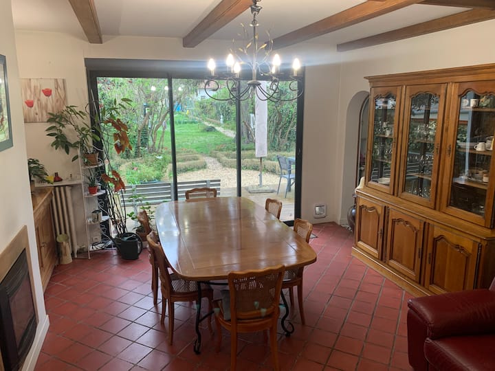 Maison Bourgeoise Avec Terrasse - Sarcelles