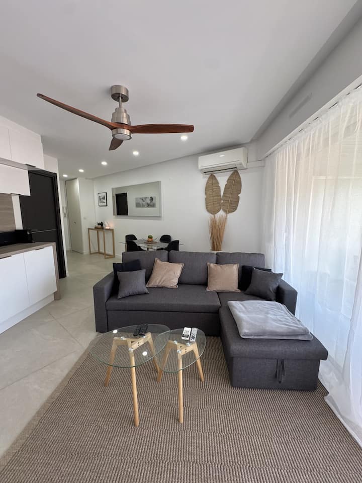 Agréable T2, Clim, Terrasse Parking, Proche Centre - Cannes