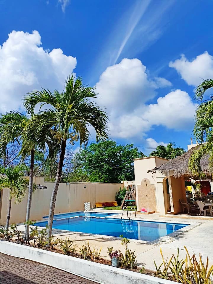 Céntrica Casa En Privada - Cancún