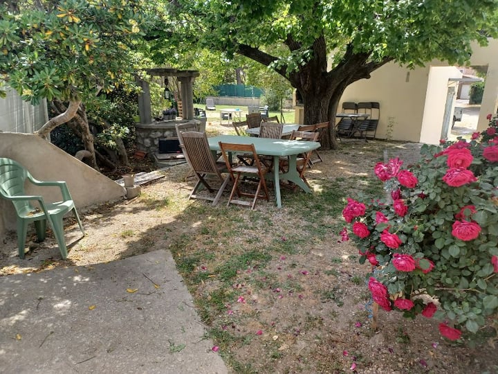Maison 4 à 6 Personnes - Salon-de-Provence