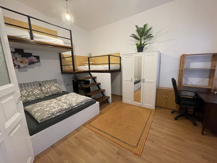 Susu 2-bedroom Apt. W. Ac - Budapest