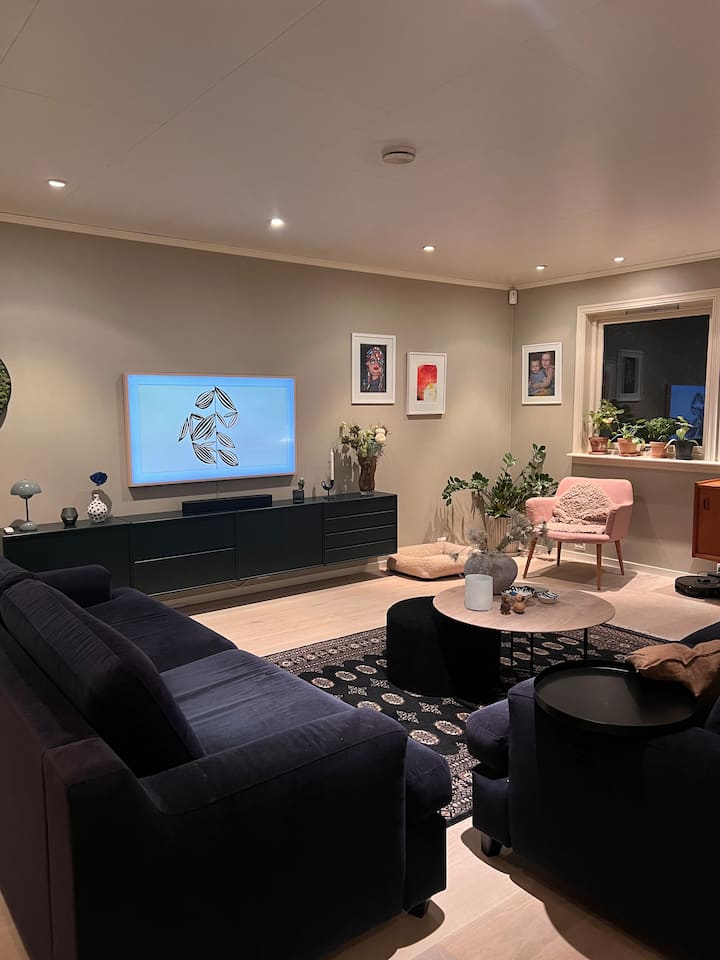 Nydelig Hus I Tromsø, 4 Soverom - Tromsø