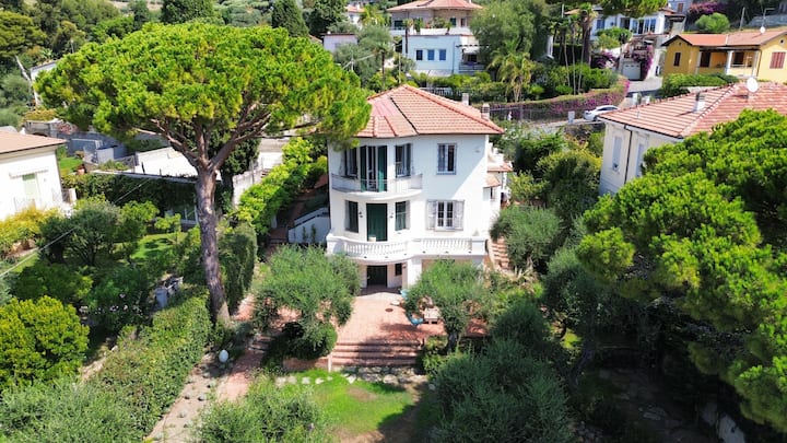 Villa “Casa Piccola” Luxe/garden/sea View - Bordighera