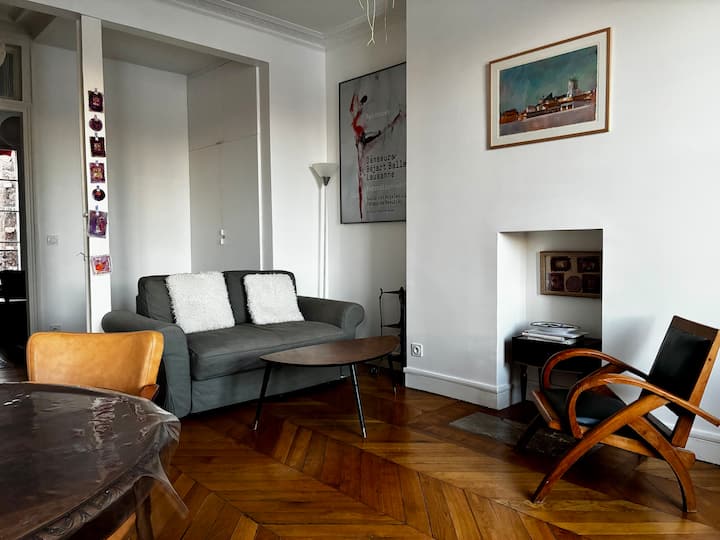 Chic Appartement Au Pied De La Tour Eiffel - Paris