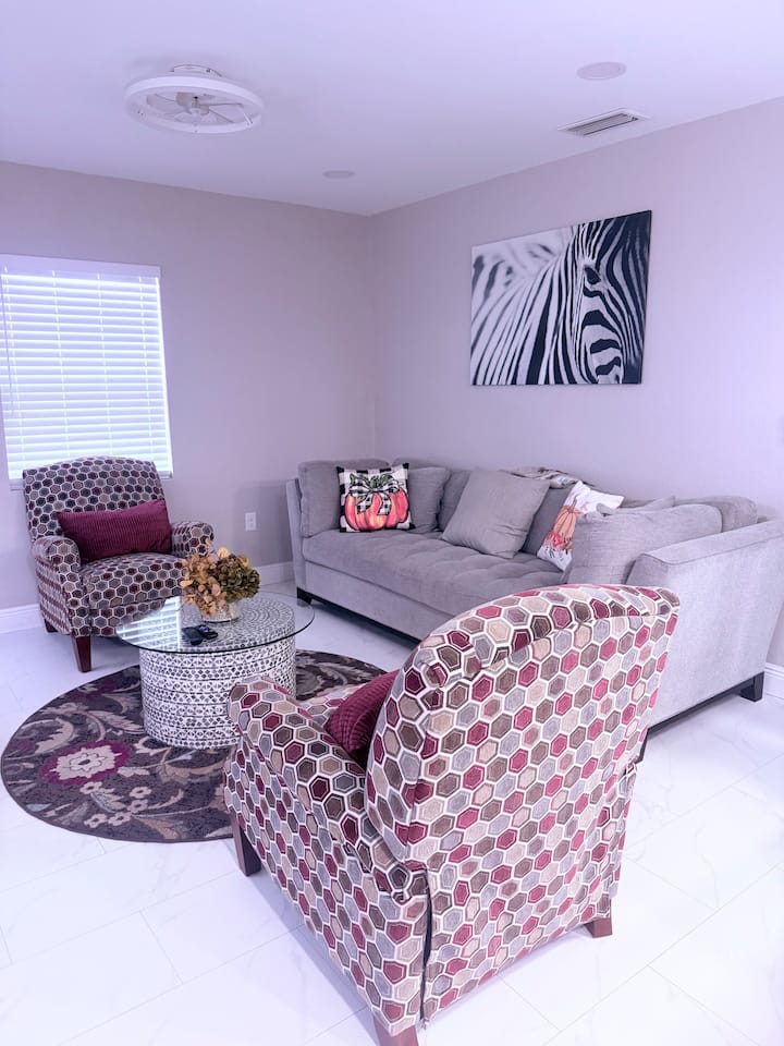 Cozy & Cute In Midtown - Lakeland, FL