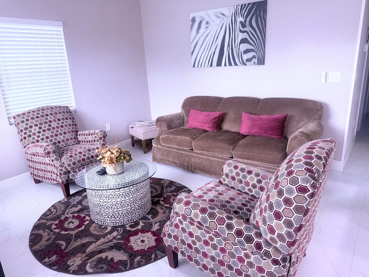 Centrally Located • Near Spring Training - Lakeland, FL