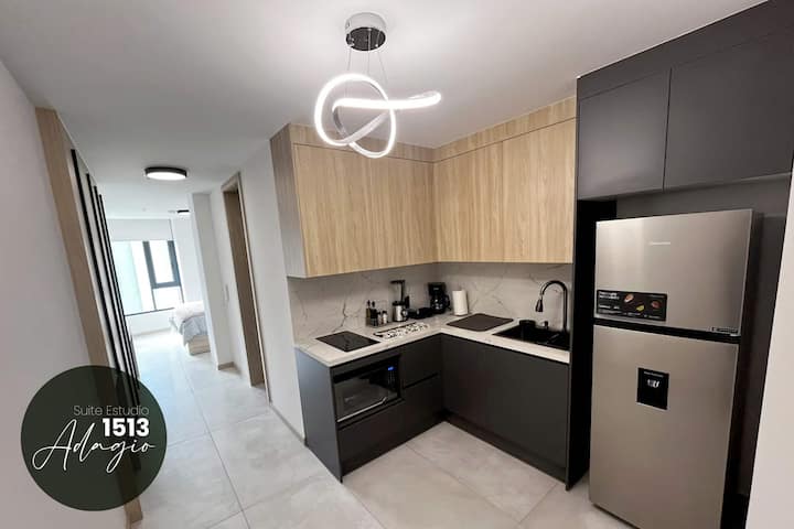 La Carolina Studio: Pool+paddle+gym+coworking - Quito