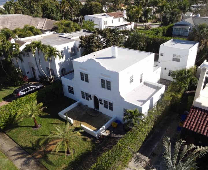 Villa Almeria - West Palm Beach, FL