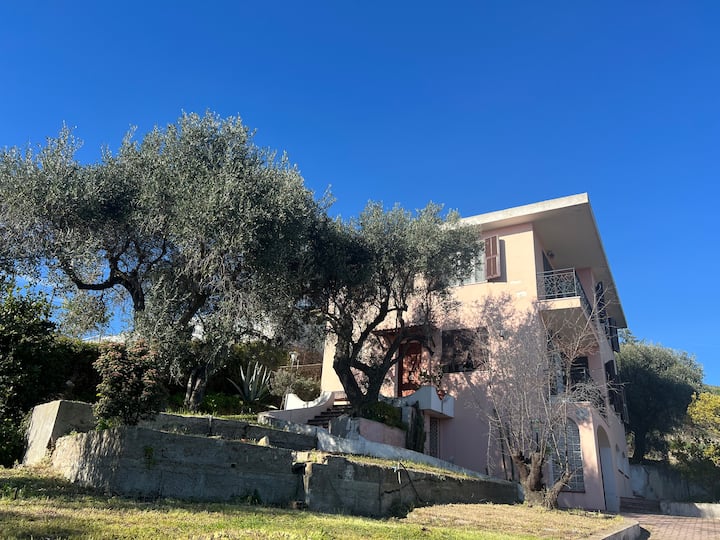 Casa In Collina Vista Mare - Ospedaletti