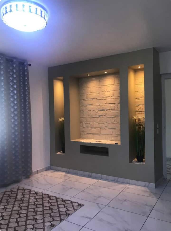 Appartement Au Rdc D’une Maison - Privas