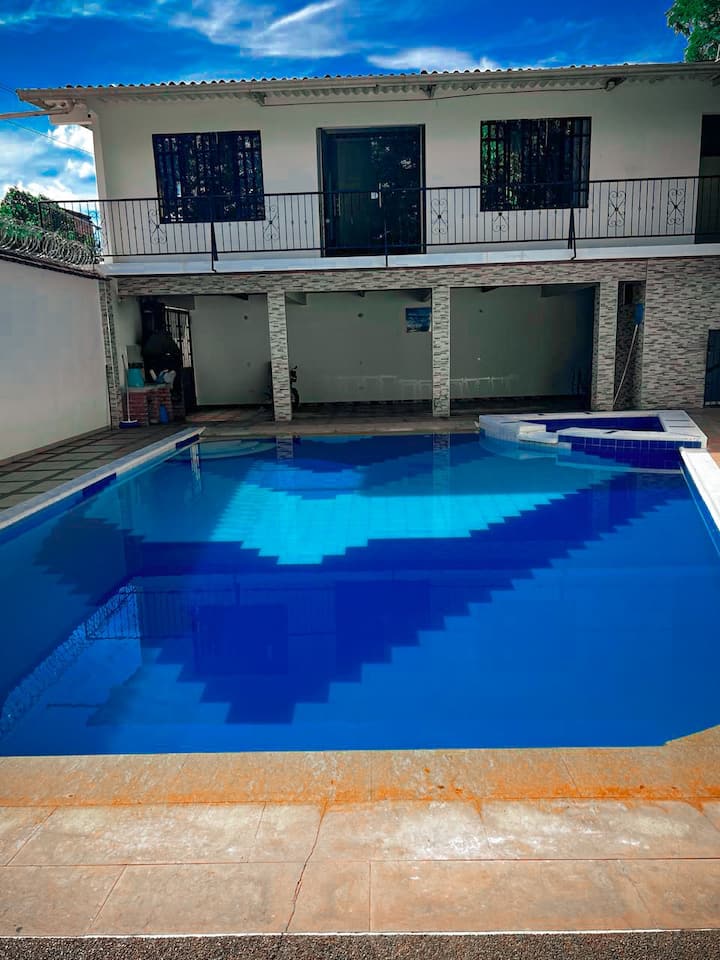 Hermosa Casa Quinta - Carmen de Apicalá