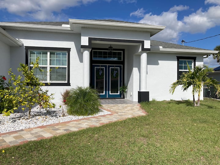 New Build Modern Home Near Warm Springs - North Port, FL