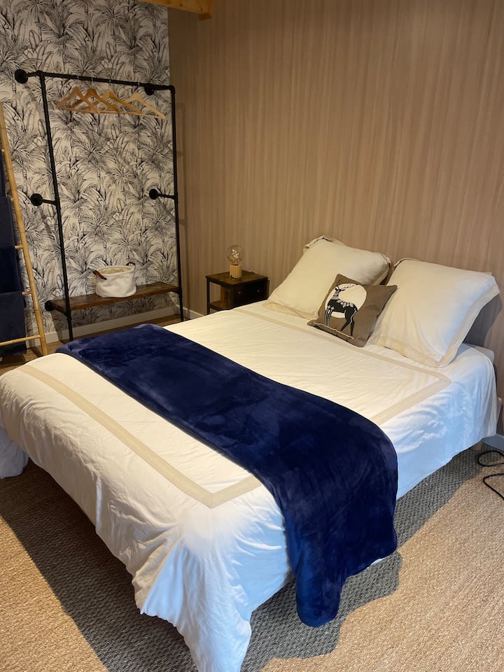 Maison Tout Confort Avec Piscine Et Spa - Saumur