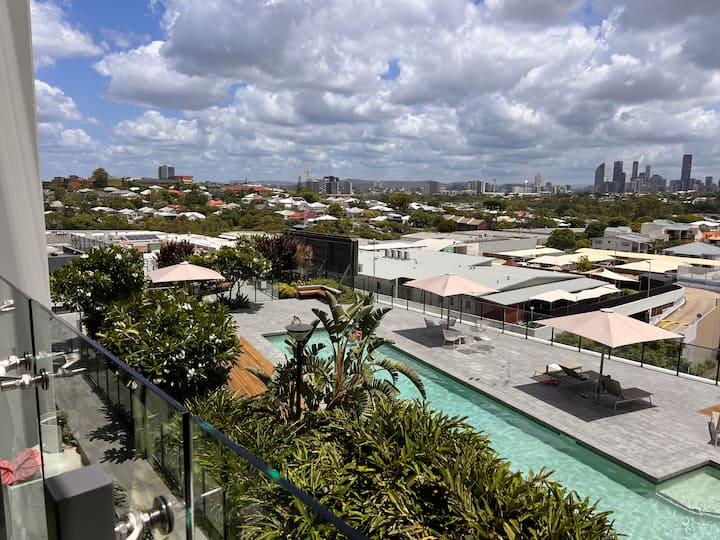 Resort Style Accommodation - Brisbane