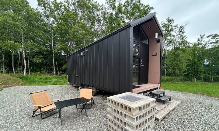 Trailer Cabin - Date