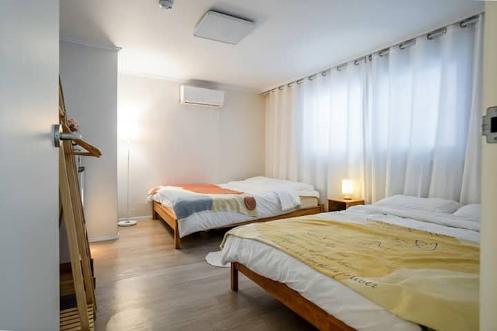 공덕역 3분, 공항철도 직통 L 홍대, 명동 20분 L 2 Queen Beds - Seoul