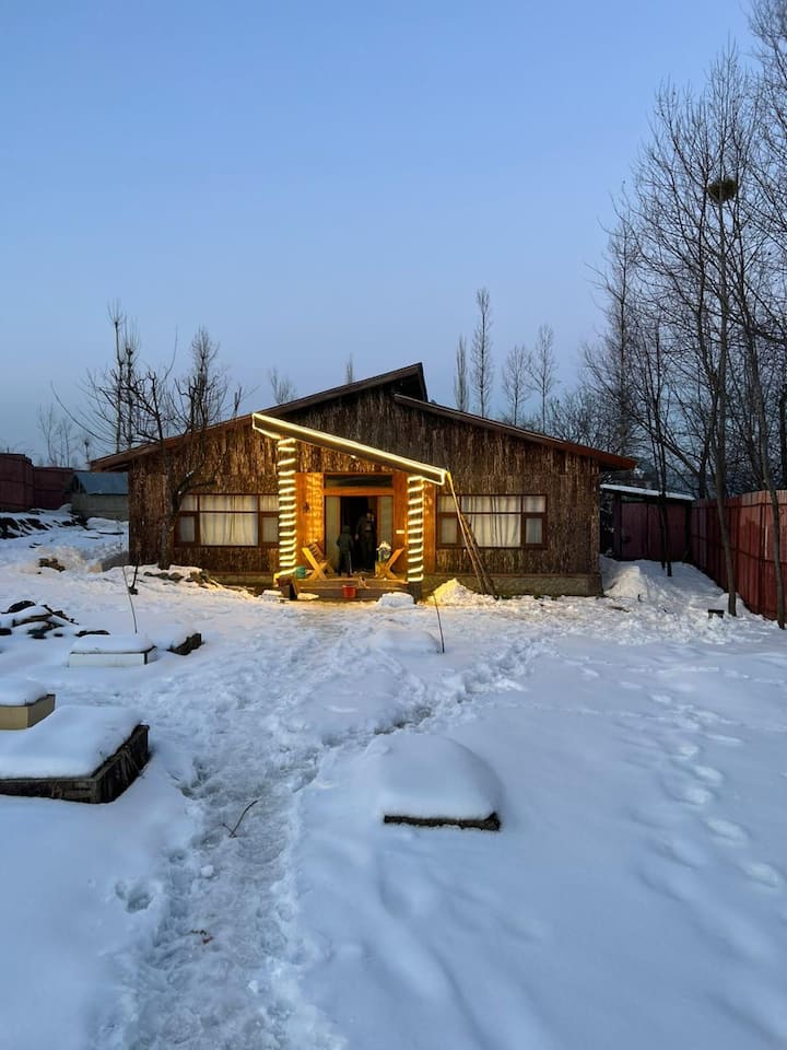 Jk's The Trout Stream - Gulmarg