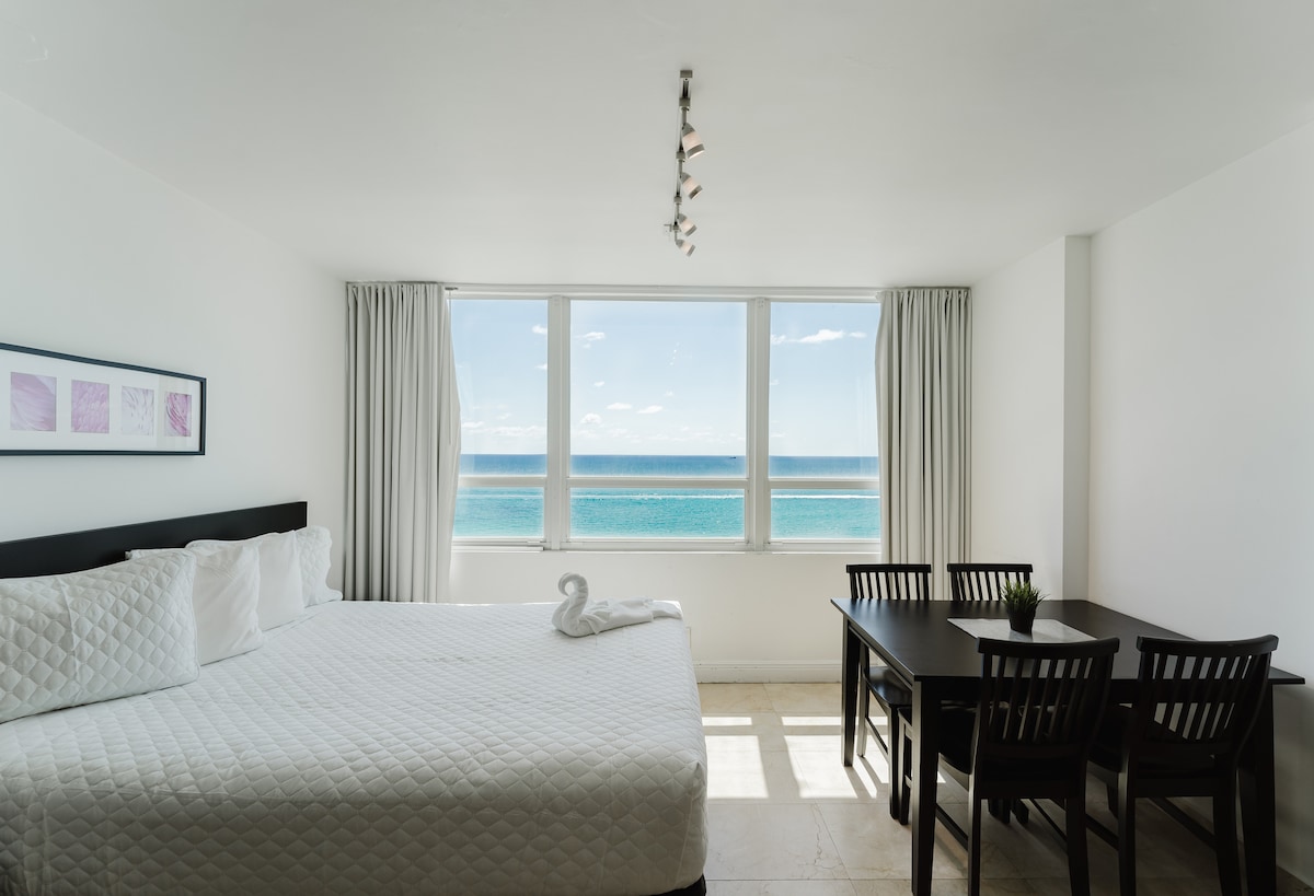 Mid-Beach, Miami Beach Vacation Rentals & Homes - Miami Beach, FL | Airbnb