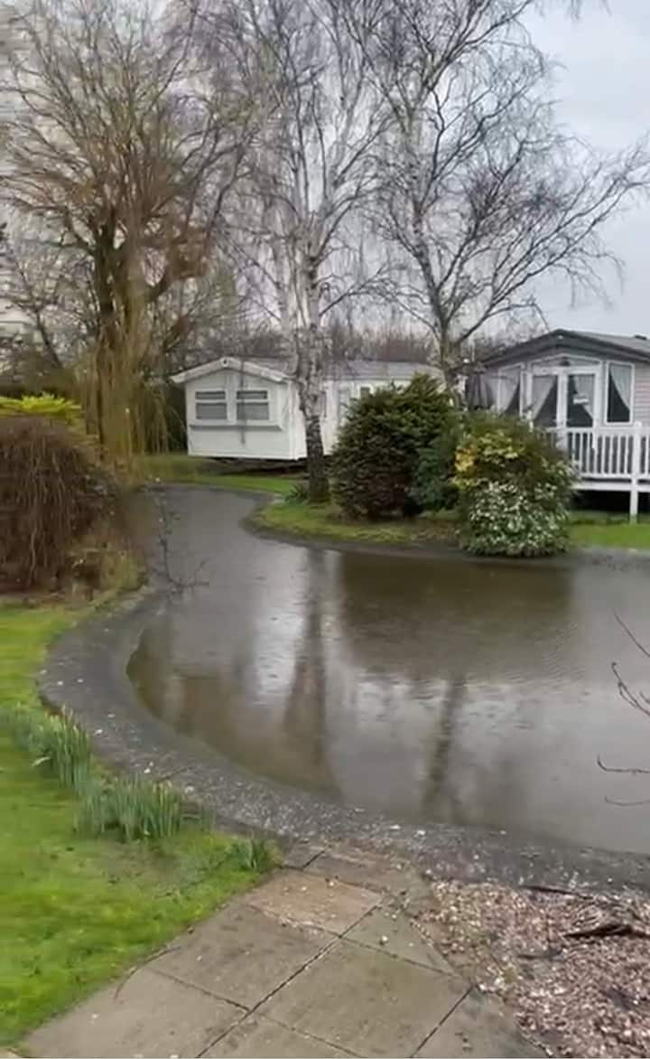 Beautiful 4 Berth At Southview With Pond View - Skegness