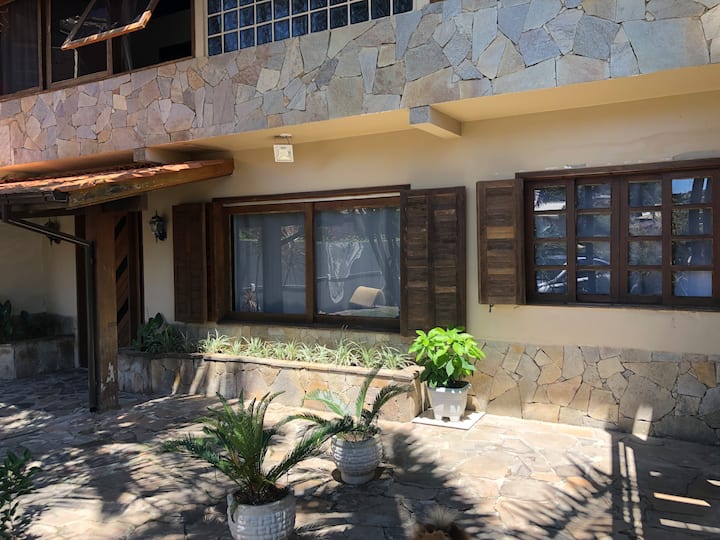 Casa Térrea - Espaçosa E Aconchegante Em Garopaba - Garopaba