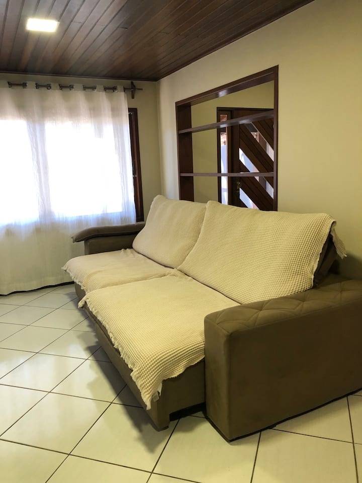 Casa Térrea - Espaçosa E Aconchegante Em Garopaba - Garopaba