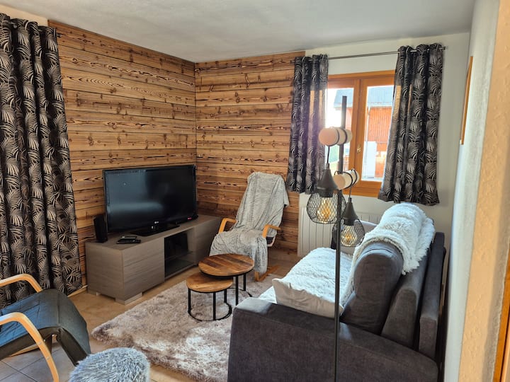 7 Pers, Appartement 
Chaleureux à Manigod 50m2 - Manigod