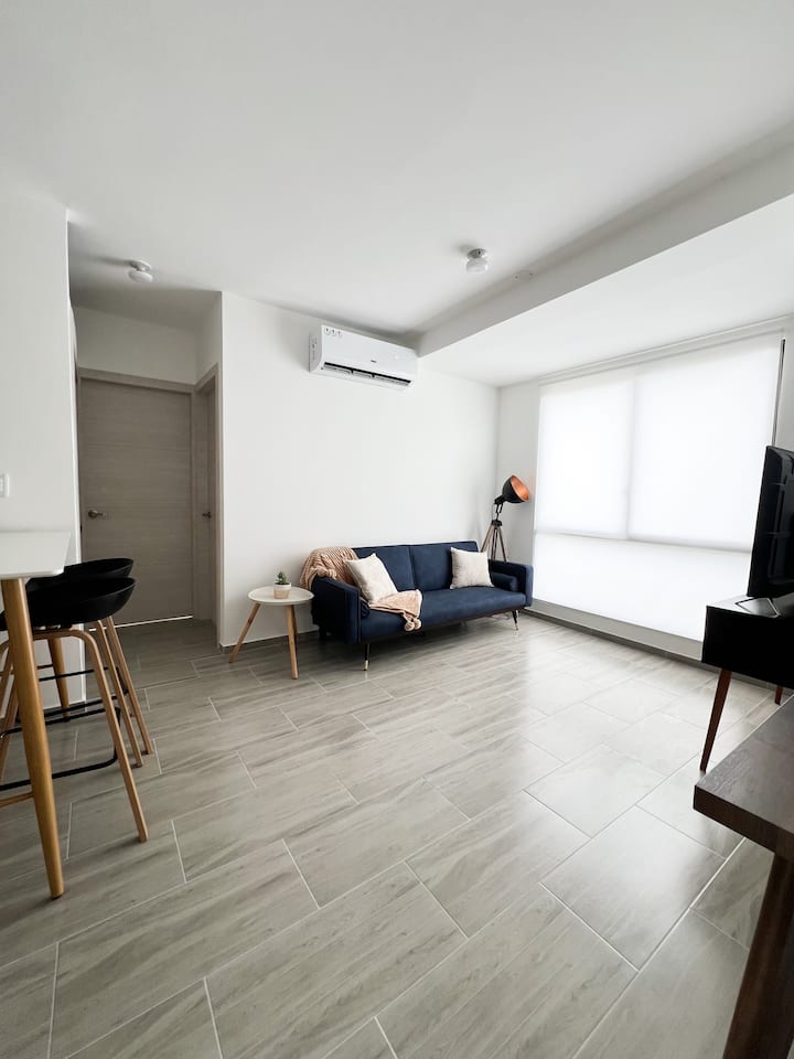 Suit En La Zona Mas Top De Manta - Manta