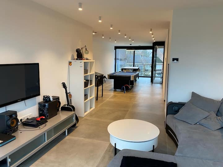 Place To Be Chill - Temse