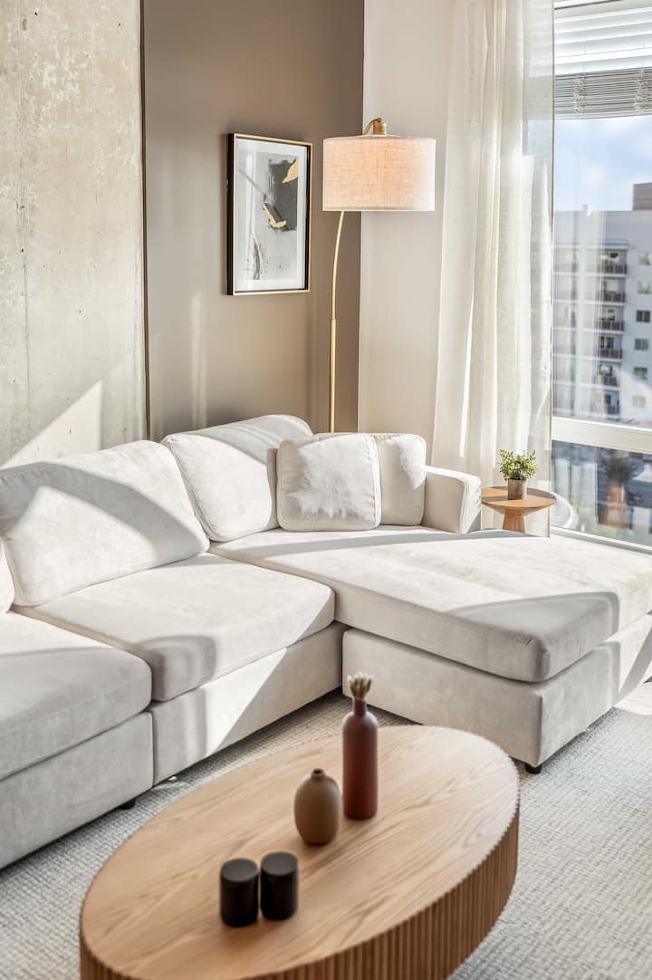 The Selena - Luxury Condo W/ Rooftop Pool, Gym - Orlando