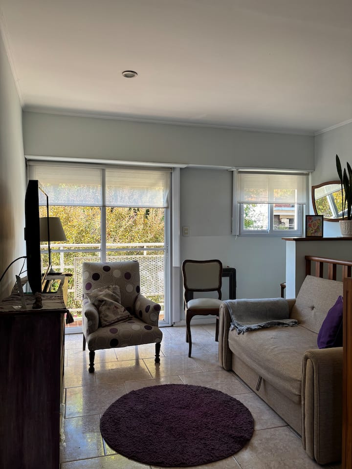 Un Rincón A Mitad De Camino Hecho Para Deleitarnos - Dolores