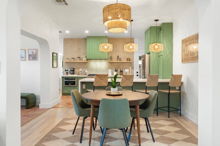 House Of Dragon - Charming Dt Phx Cottage & Casita - Phoenix, AZ